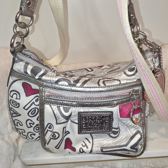 Coach | Bags | Coach Poppy Graffiti Silver And White Shoulder Crossbody ...